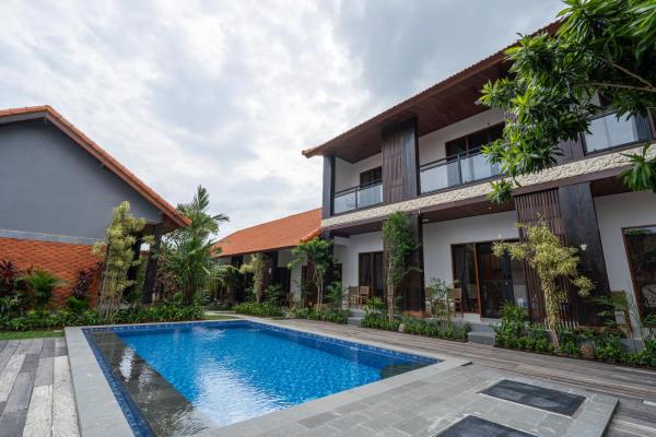 The Nine House Canggu - Canggu
