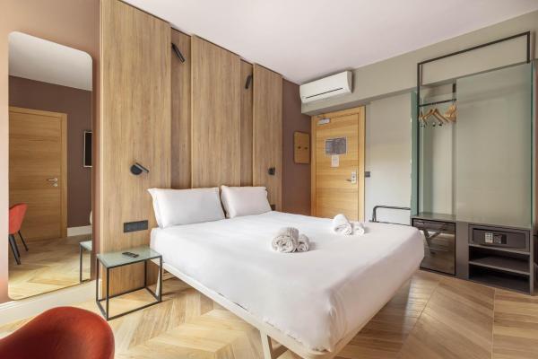 B&b Hotel Genova City Center - Genoa