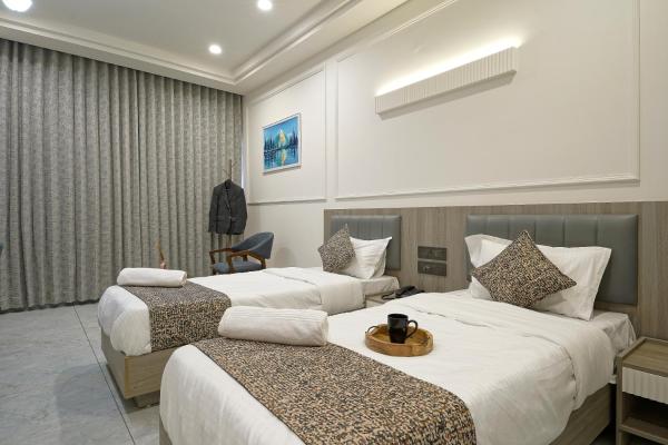 The Grand Platinum Hotel - Ahmedabad