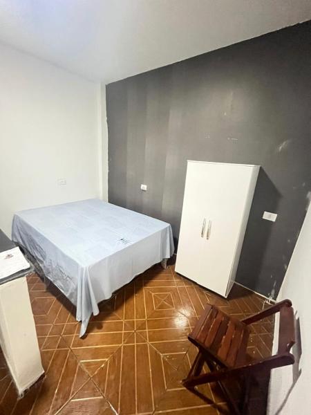 Quarto Mobiliado Para Locação Com Banheiro E Cozinha Excelente Localização A 700 M Do Pantanal Shopping - Cuiabá