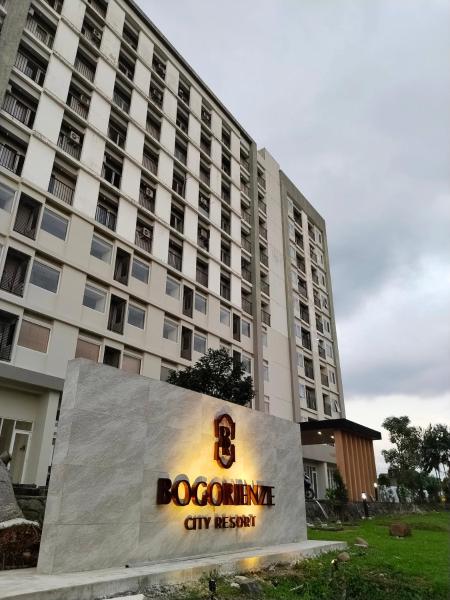 Rb Room Bogorienze The Jungle Bogor - Indonesia