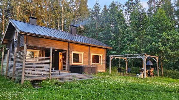 Authentic Finnish Lakeside Cottage - Uusimaa
