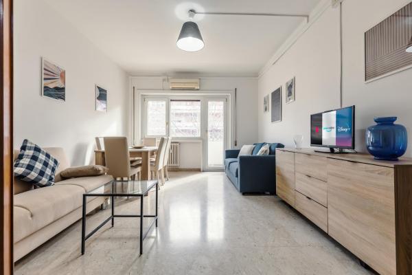 Vatican Museums Stay Metro 3 Min Walk - Vatican City