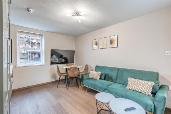 Sunny Green Apartment - Modern & Quiet - Great Yarmouth