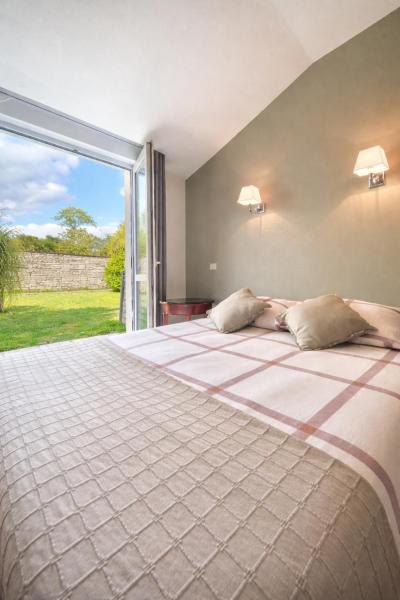 Domaine De Laléard Chambres De Charme Au Calme Absolu - Saintes