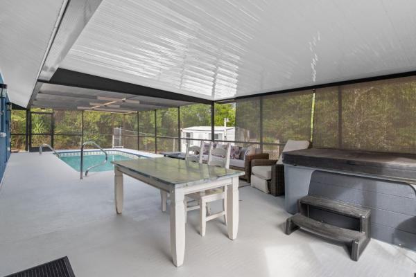 Weeki Wachee Heated Pool Mermaid Retreat - Weeki Wachee