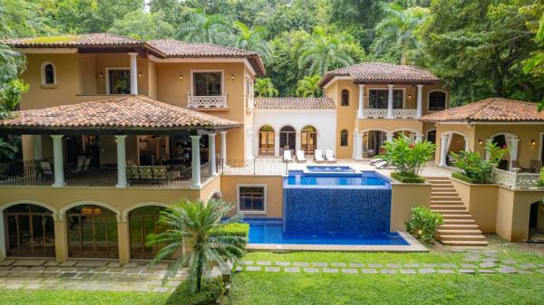 Casa Zafiro 7 Bdrs Private Pool In Los Suenos - Playa Herradura