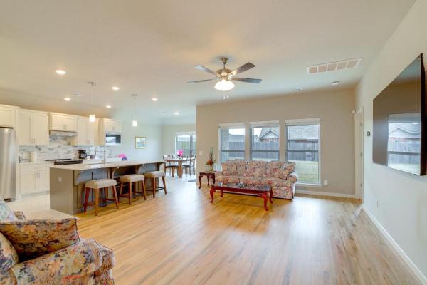 Brand-new House In Glenpool, Oklahoma - Oklahoma Aquarium, Jenks