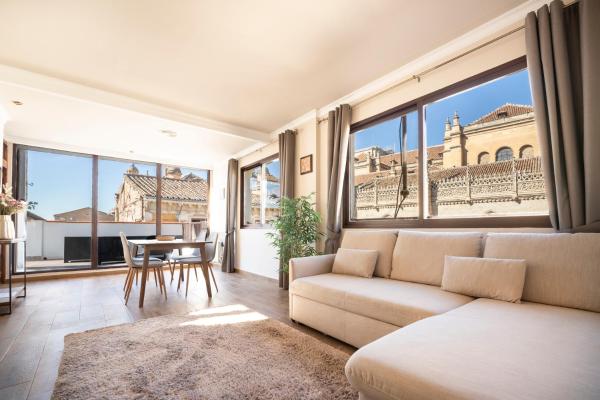 ÁTico Con Terraza Y Vistas úNicas A La Catedral Pleno Centro De Granada - Granada