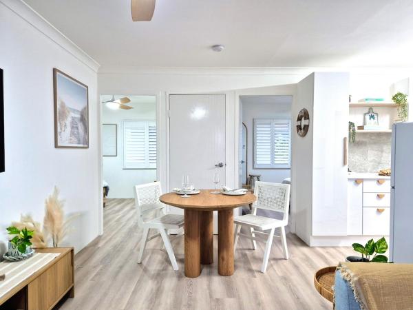 New - The Coastal Cactus Villa - Caloundra