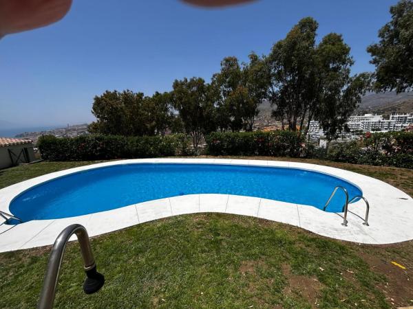 Casa Familiar Con Piscina Frente Al Mar - Rincón de la Victoria