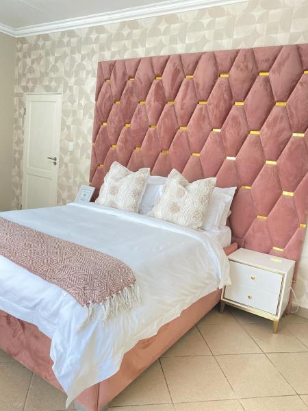 Andisa Airport Pool Escape - Benoni