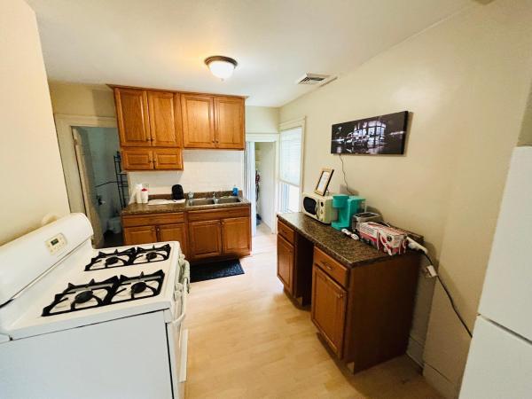 Lincoln Guest House Near Shopping, Parks, Attleboro, Providence - Rhode Island