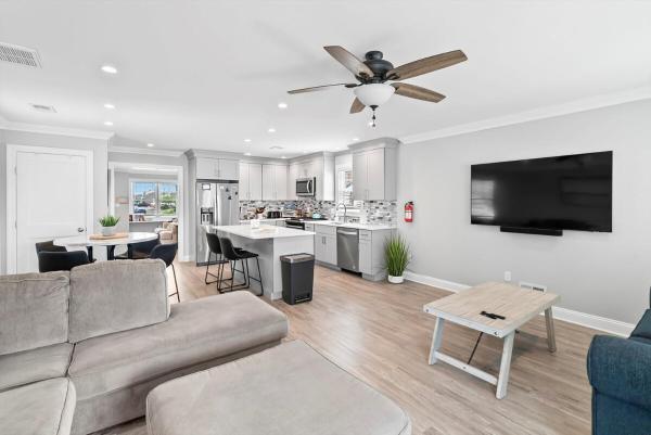 3 Bedroom 2 And Half Baths 2 Blocks To Beach And Boardwalk 8 Beach Badges - Lavallette, NJ