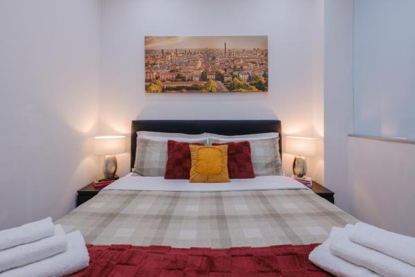 Sacco Sweet Apartment With Free Parking - Болонья