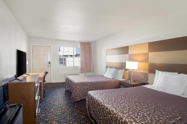 Rodeway Inn Garland Harbor Point - Rowlett, TX