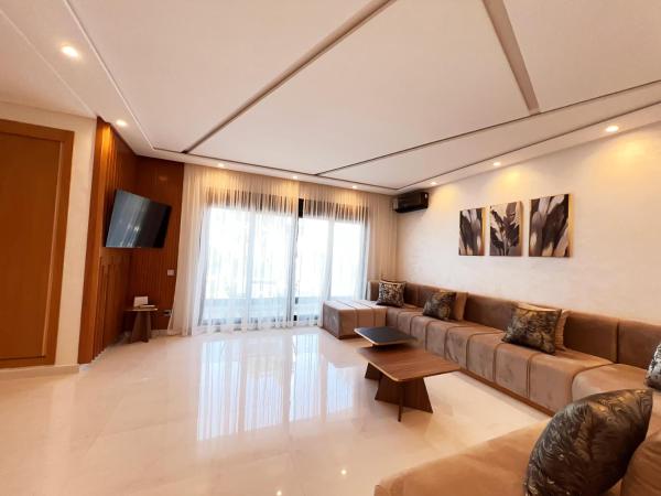 Spacious 3br 2ba Close To Train Station Pool View - Tangeri