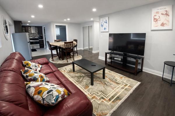 Cozy 3-bedroom Caledon Basement Suite With Private Entry, Full Kitchen, Wifi, Laundry & Spacious Backyard Patio - 5 Mins To Brampton - Great For Families, Groups & Long Stays! - Brampton
