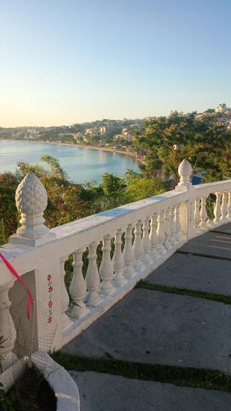 Casa Rio De Janeiro - Aqui é Privado, Habiente Agradável- Perto Do Aeroporto Galeão - Excelente Para Quem Vem A Passeio Ou A Trabalho- É Bom Para Casais- Familias- Grupos - Sozinho -Esse Anuncio Não Conta Ar Condiconado E Nem Chuveiro Quente - Rio de Janeiro