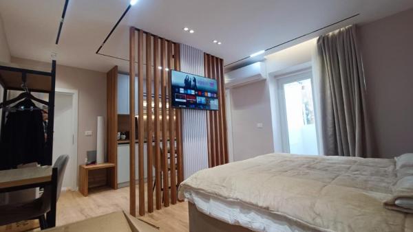 Henry's Apartment - Tirana