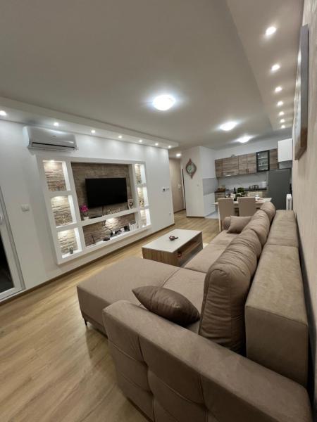 Gold Star Apartman - Ruma