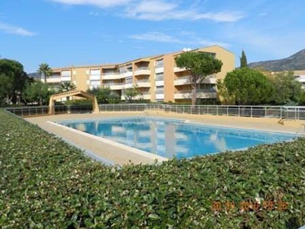 Appartement T2 Au Lavandou Avec Piscine Pour 4-6 Personnes - Fr-1-803-99 - Le Lavandou