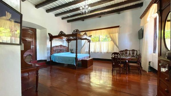 Villa Angela Heritage House - ルソン島