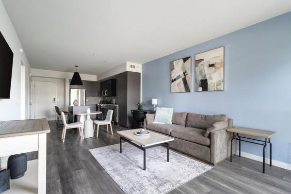 Landing Chic 1bd Clubhouse Courtyard - Reno