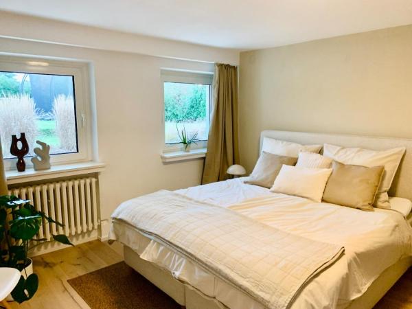 Komfortable Wohnung Für Bis Zu 6 Personen In Rheinnähe,messe,phantasialand - Bonn