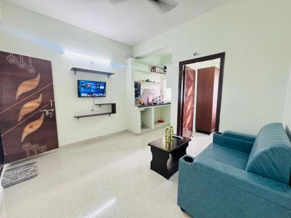 Terrace Paradise 1bhk Flat Near Amb Mall Kondapur - Hyderabad