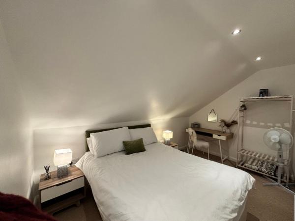 Room With A View - Belfast International Airport (BFS)