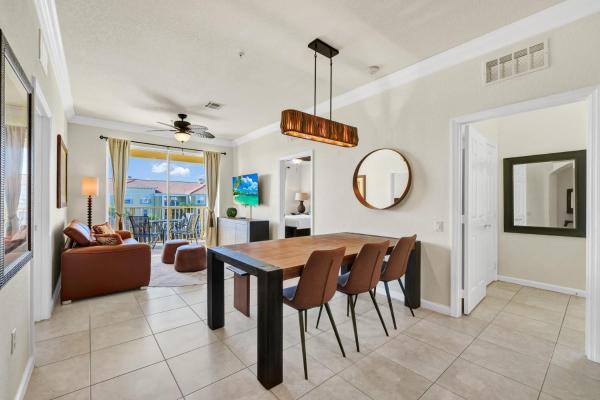 Top Floor*balcony*vistacay Convention Ctr & Idrive - Aquatica Orlando, Kissimmee