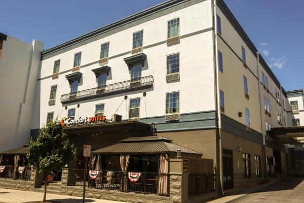Comfort Suites Downtown Carlisle - Carlisle, PA