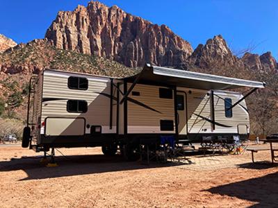 Papa Bear L Zion Camping With Delivery & Set-up - Utah