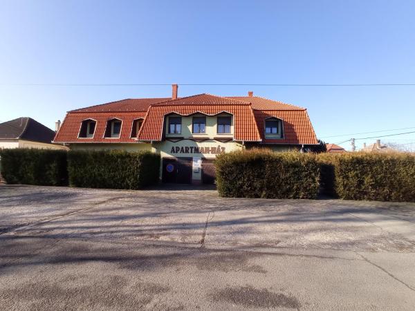 Apartmanház Mohács - Hongarije