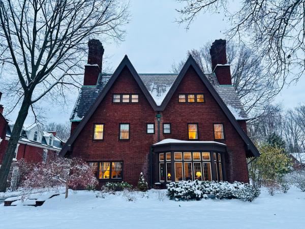 Luxurious Mansion For Large Groups - Cleveland