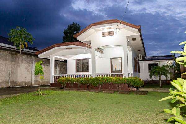 Casa Mutya -