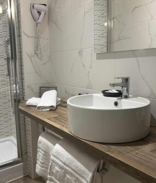 Hôtel De La Plage - Narbonne