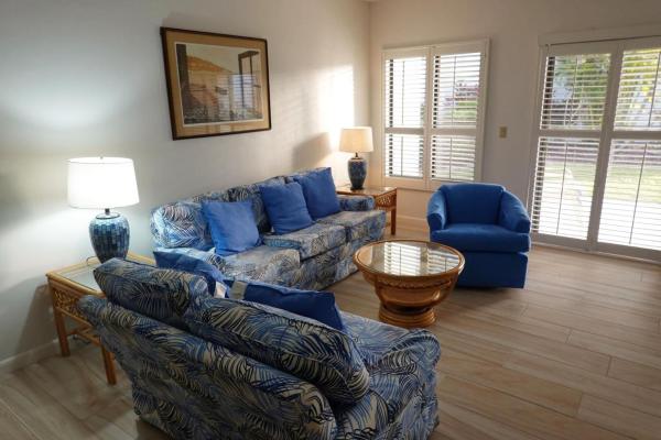 Peaceful Escape – Walk To Pool, Bay & Beach - Englewood
