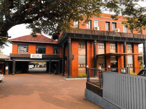 Hotel Breezeland - Changanassery