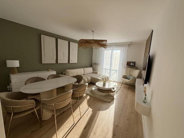 Beautiful Sunny 2br Apartment - Luxembourg