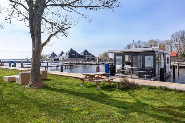 Welcome In - Houseboat Agua Dolce Met Tuin, Paviljoenwei 4, Sneek - Offingawier - Joure