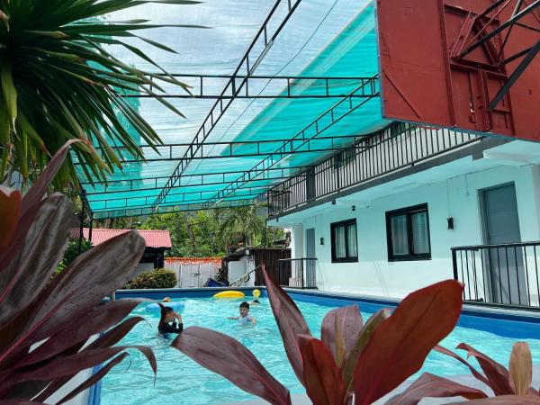 Resort Safari Hot Spring - Calamba