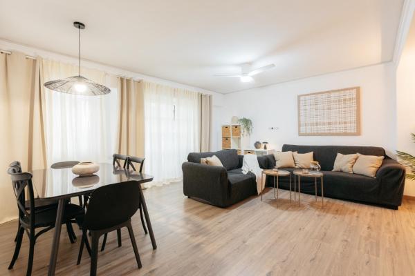 Your Sunny & Spacious Portview Home - Alboraya