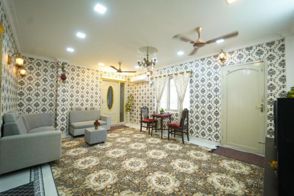 Blue Horizon Apartment 2bhk Nr Marina Beach - Chennai