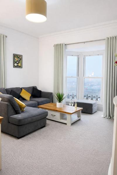 5br Summer Group Getaway With Parking Sleeps 10 - Lincoln