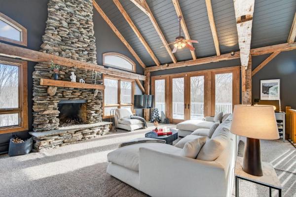 1840s Barn Turned Modern Luxury Chalet - Windham, NY