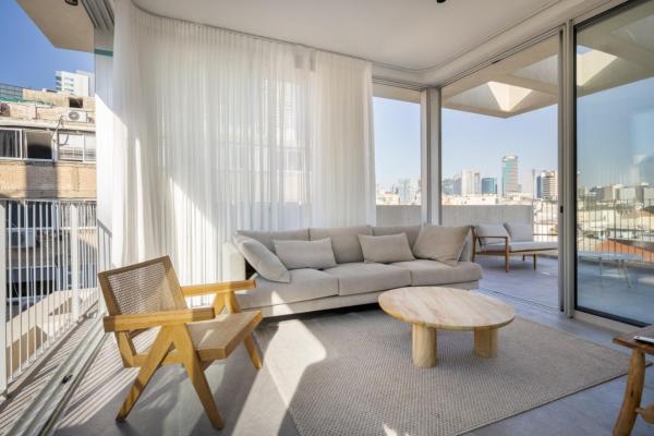 The Rooftop Penthouse At Levinsky - By Vacay - Tel-Aviv