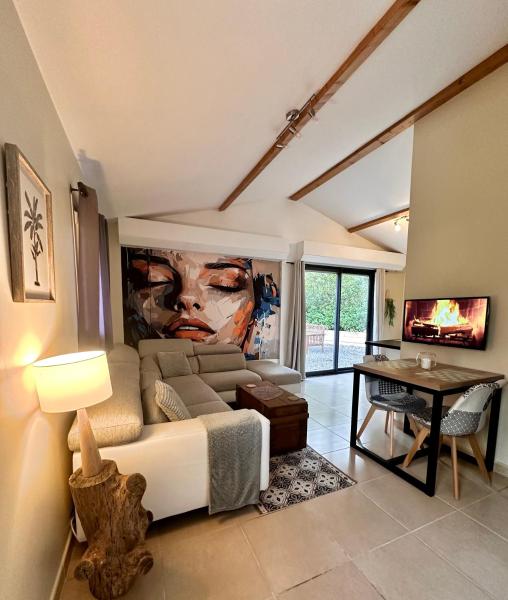 La Maison Des Oiseaux Cosy And Spa - Draguignan