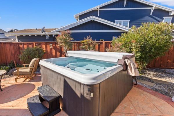 Hot Tub • Garden • Fire Pit • Gazebo • Office Room - Pleasanton, CA